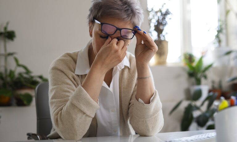 Ki lopta el a karácsonyi erőnket? – A téli fáradtság okai 60 felett (és ...